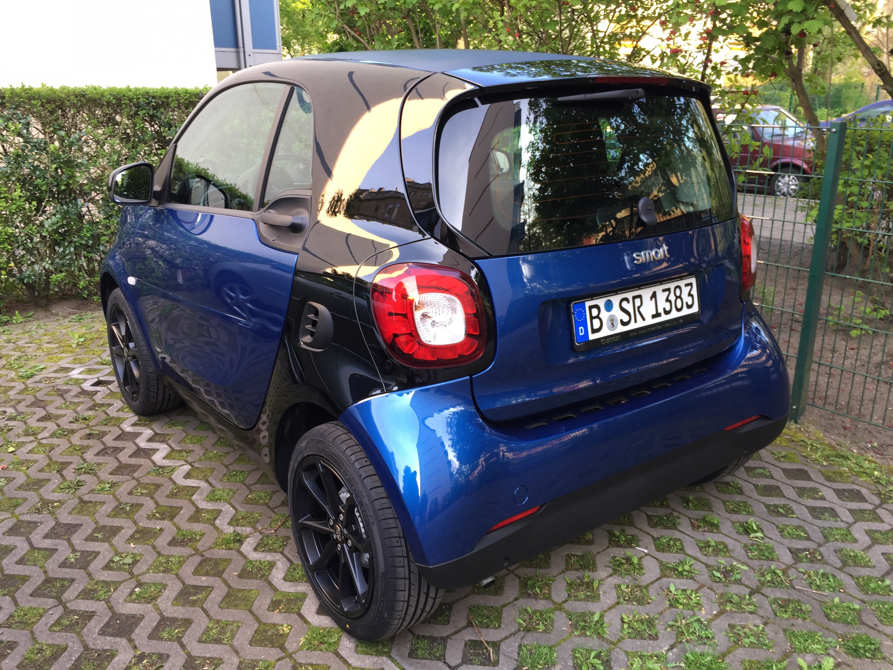 Von hinten. - Galerie - Smart 453 Forum